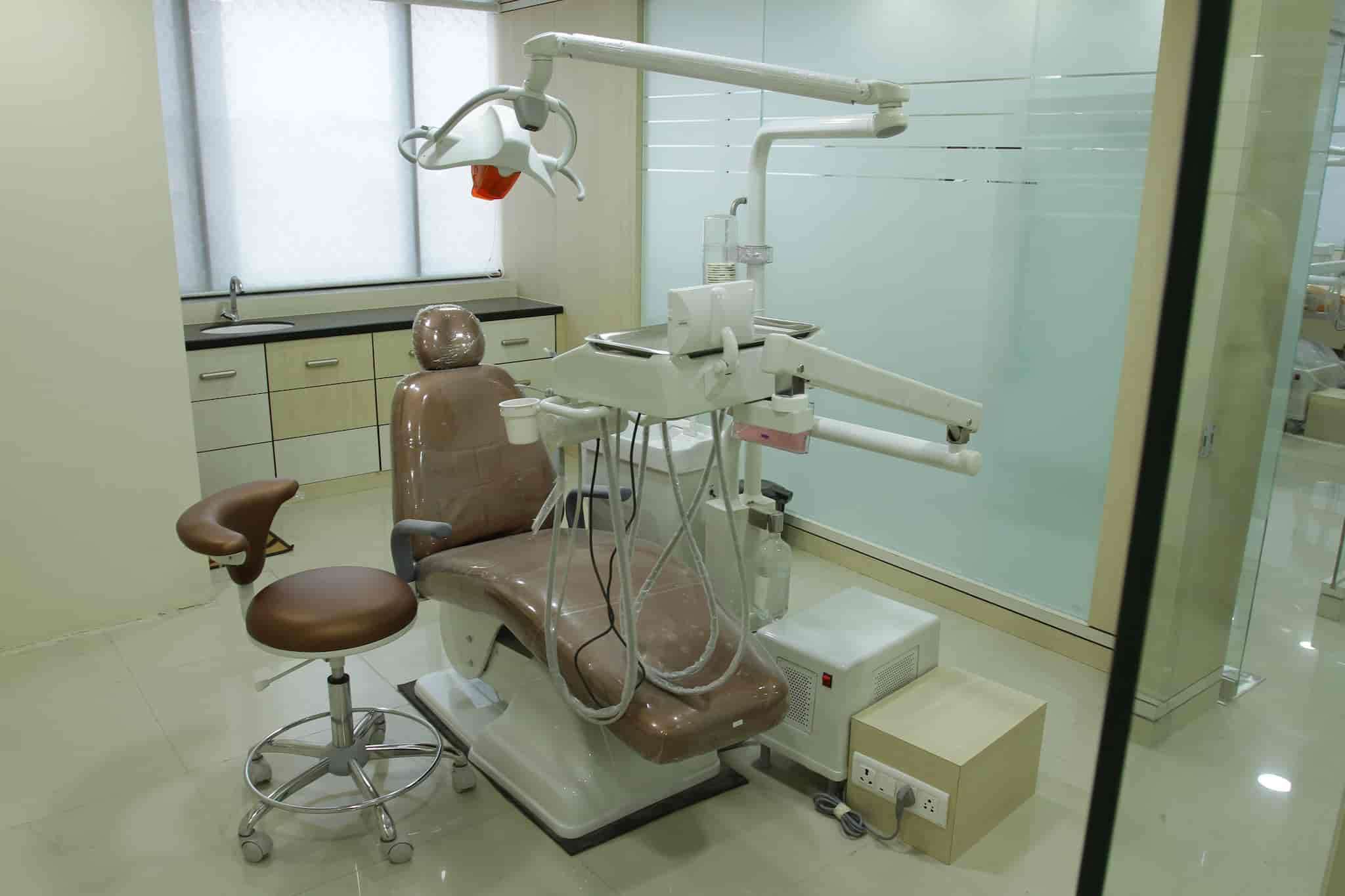 Dental implants IN IRAN |Shafa Tourism Company